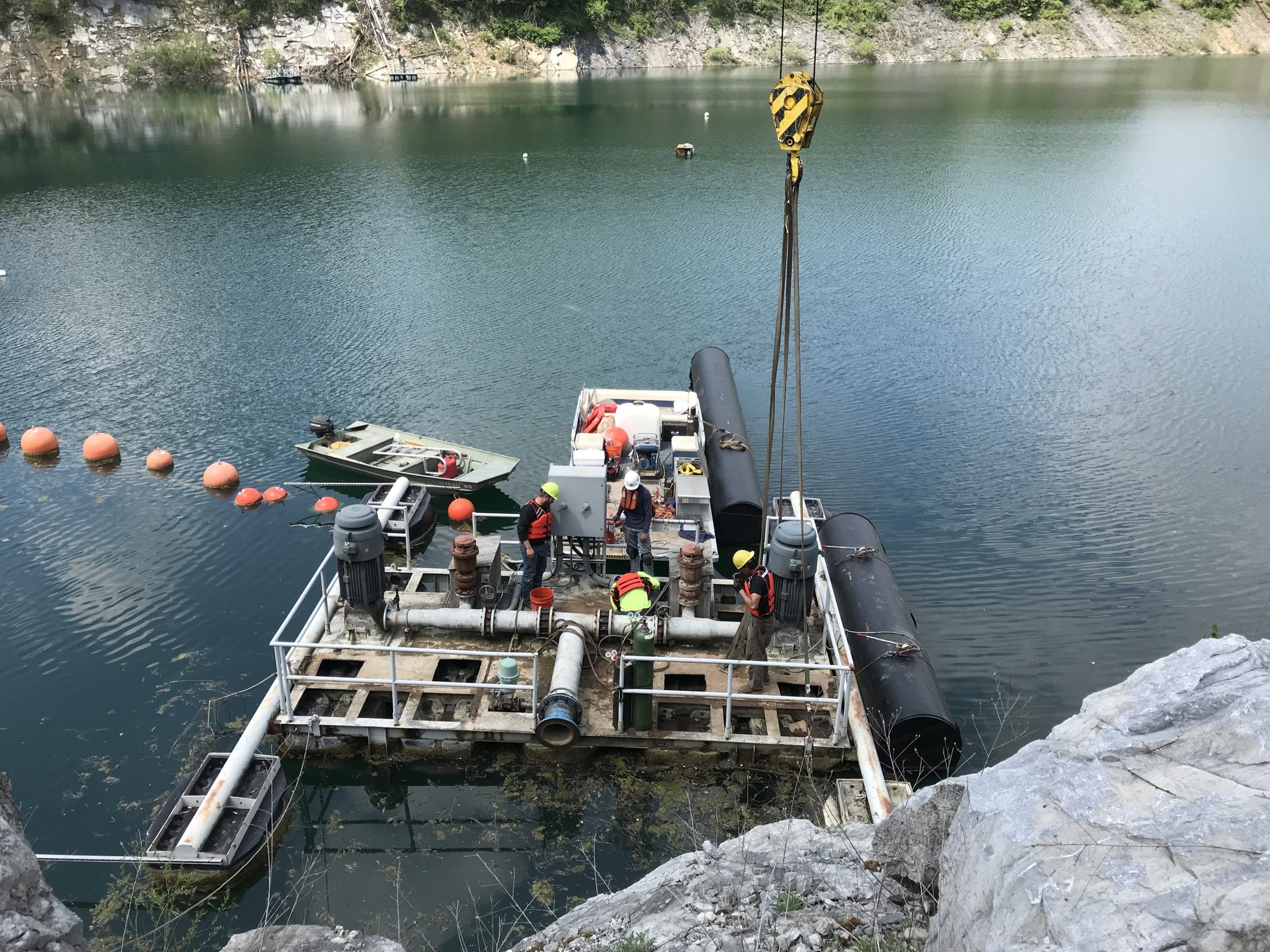 Floating Barges for Equipment & Materials | NyDock